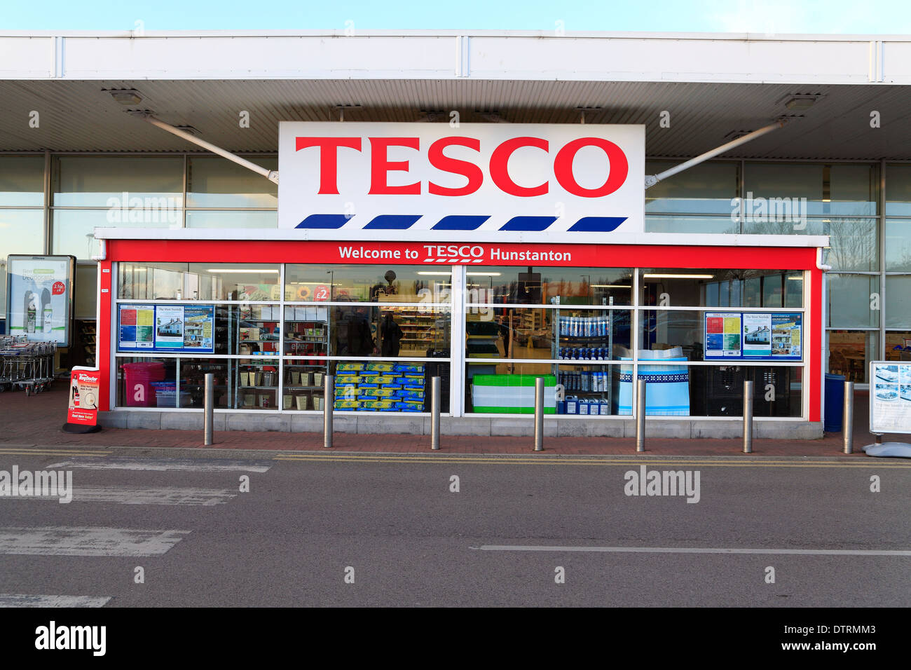 Supermarché Tesco, Hunstanton, Norfolk England UK British English ...