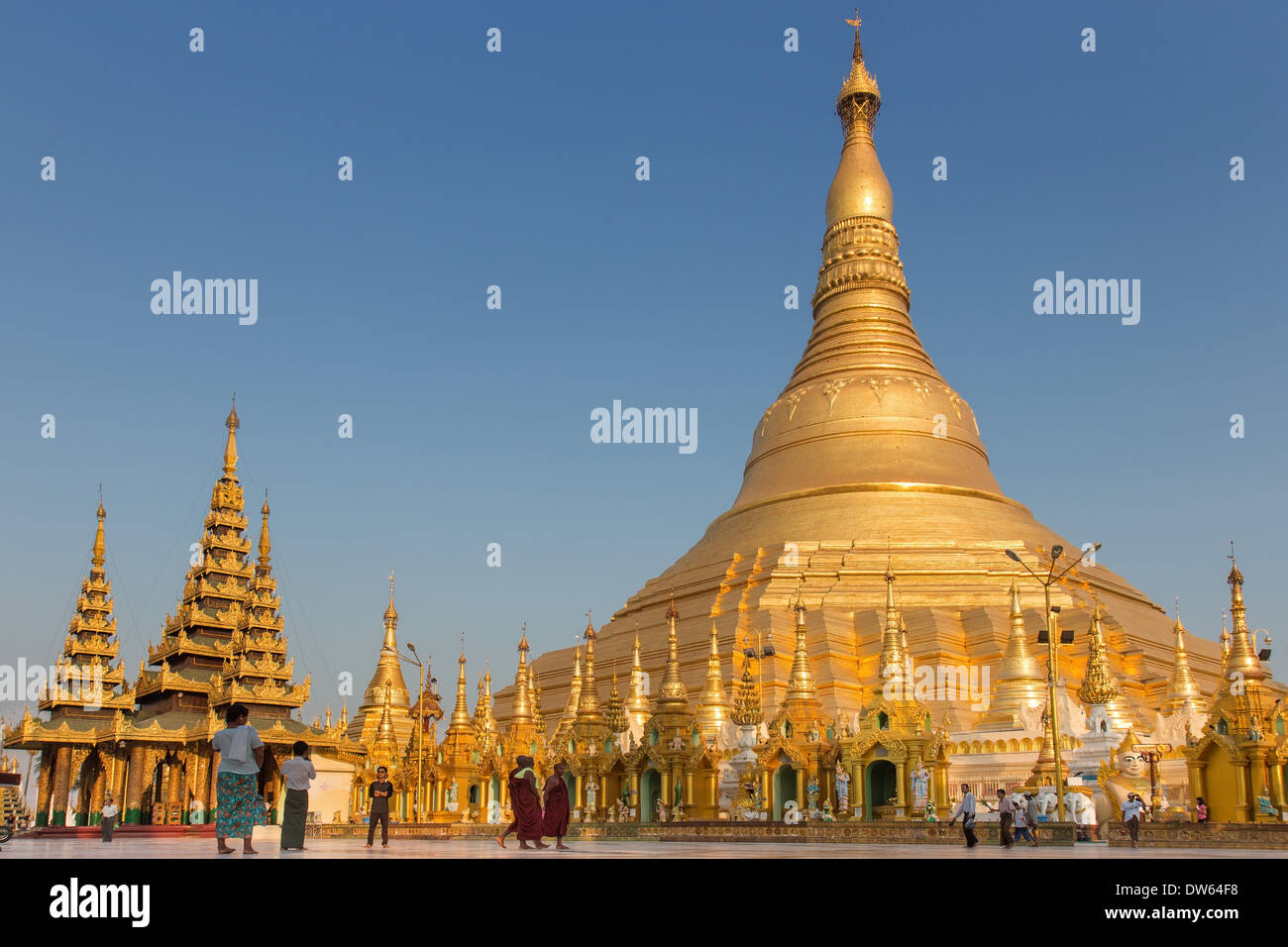 Temple of dagon Banque de photographies et d’images à haute résolution ...