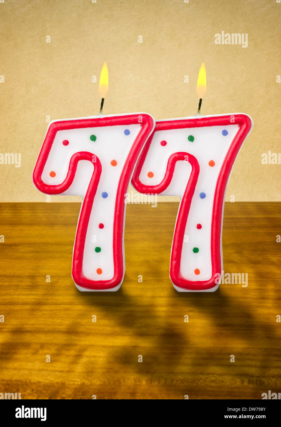 Chiffre 77 Banque de photographies et d’images à haute résolution - Alamy