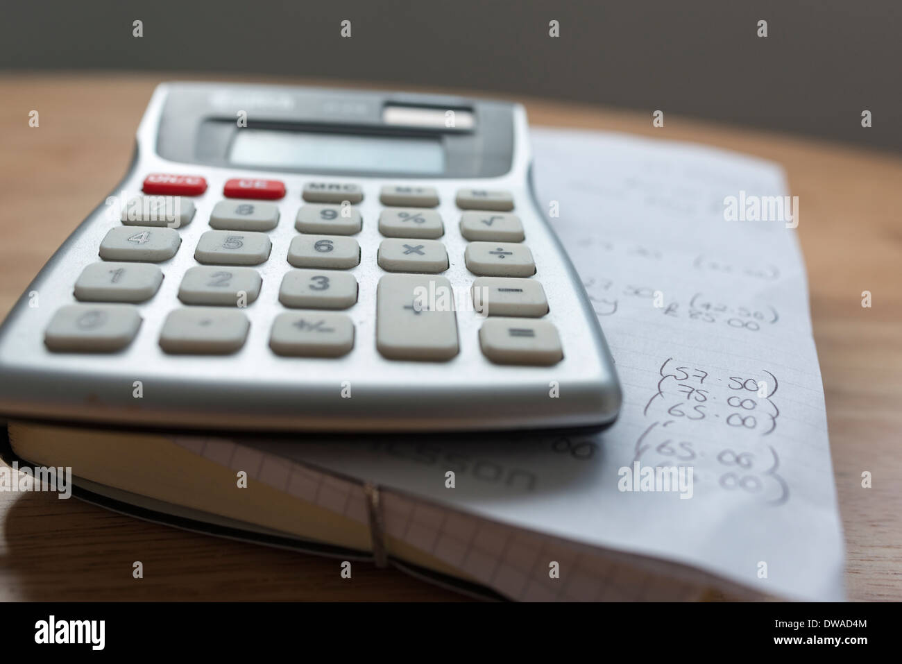 Calculateur de débit Banque de photographies et d’images à haute ...