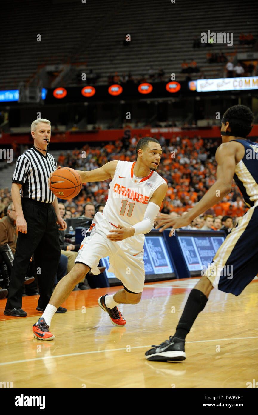 Le 4 mars 2014 - Syracuse, NY, États-Unis - Mar 4, 2014 : Orange ...
