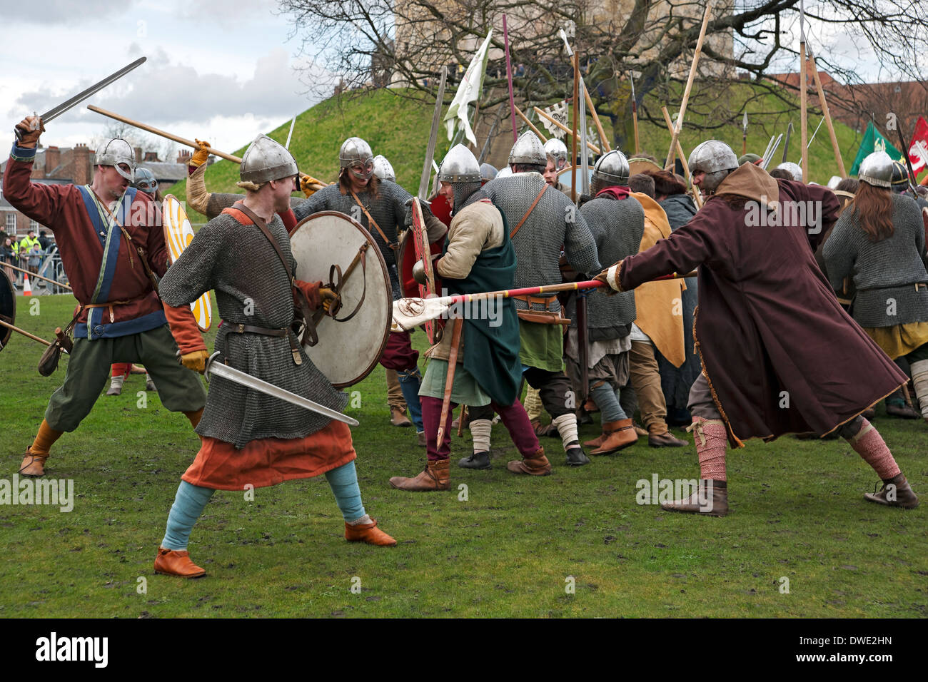 Reenactment battle york by vikings Banque de photographies et d’images ...