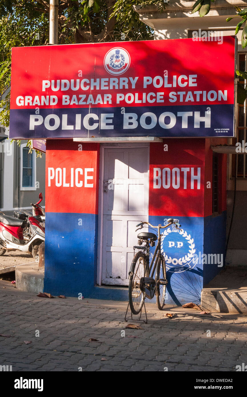 Cabine de police Banque de photographies et d’images à haute résolution ...