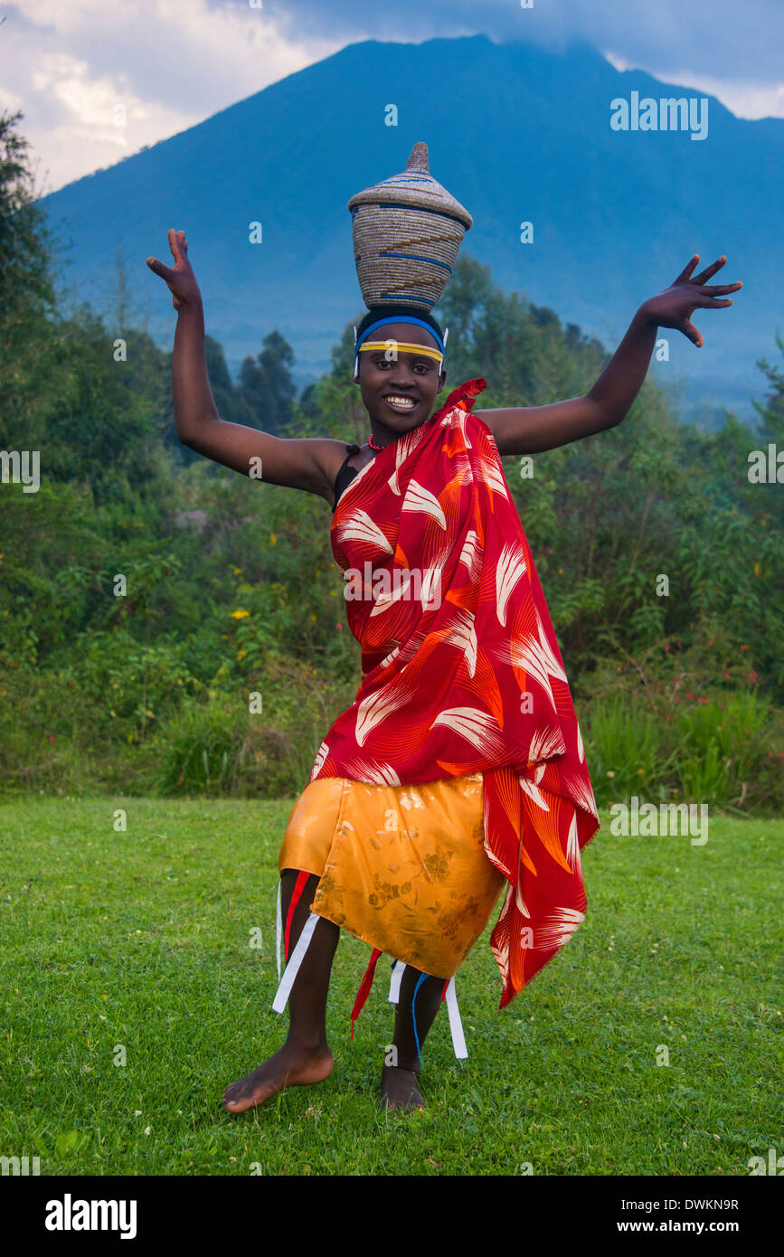 Rwanda Woman Banque d'image et photos - Alamy