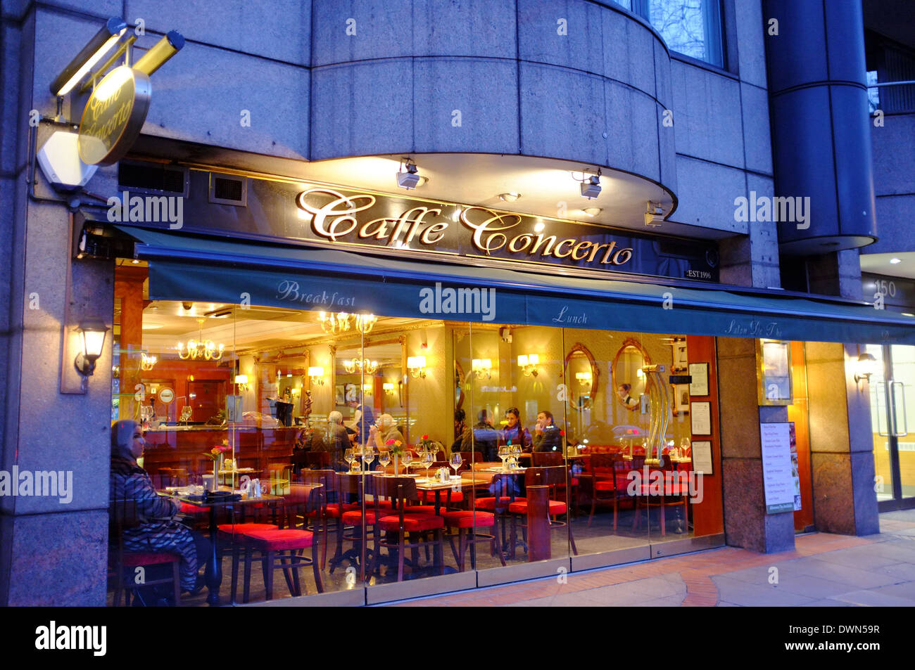 Caffe concerto london Banque de photographies et d’images à haute ...