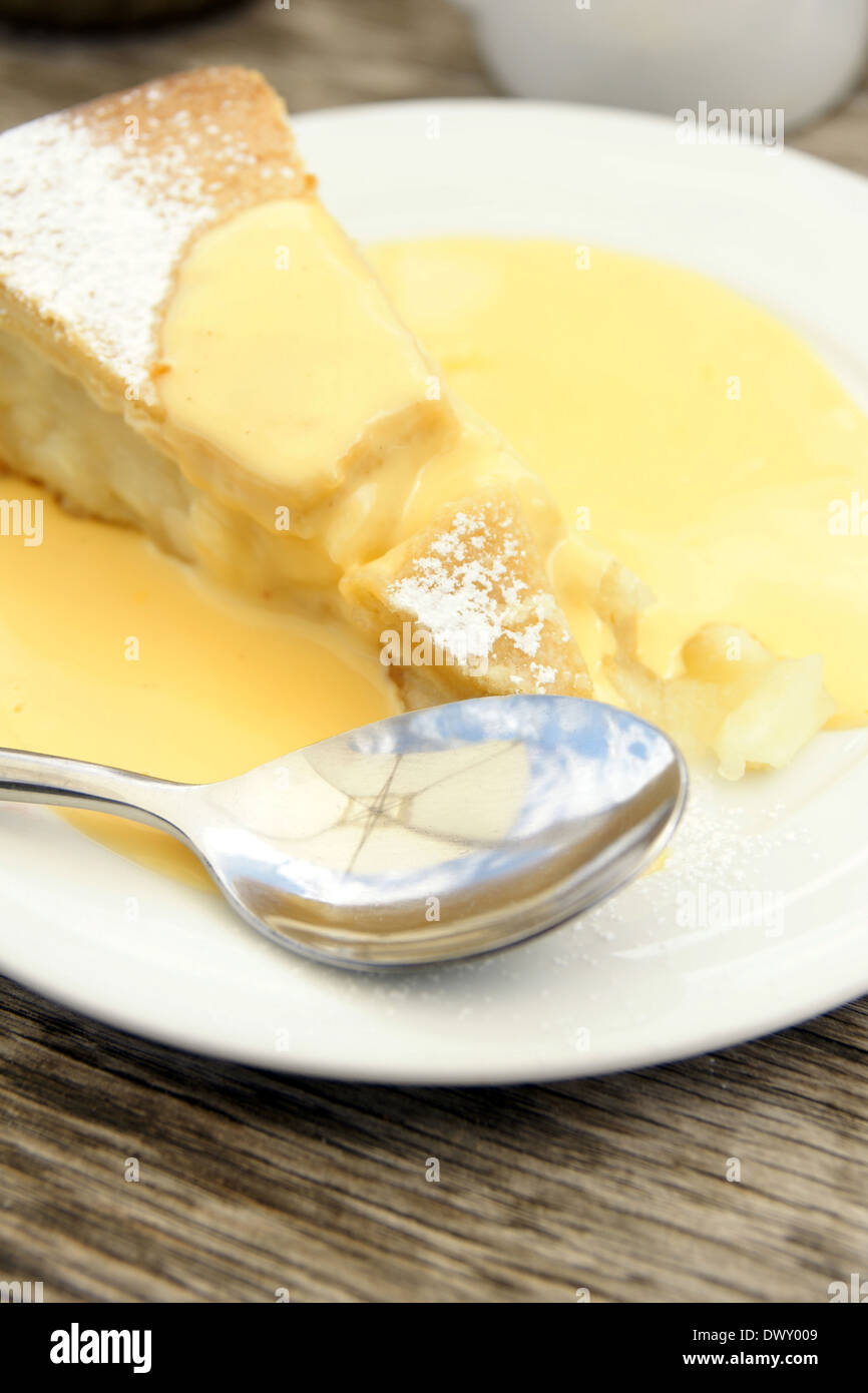Tarte Aux Fruits Anglaise Traditionnelle Banque d'image et photos - Alamy