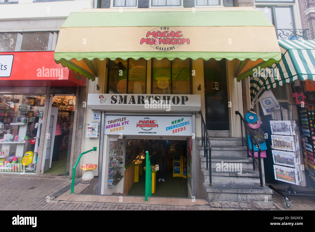 Amsterdam holland netherlands cannabis seeds Banque de photographies et ...