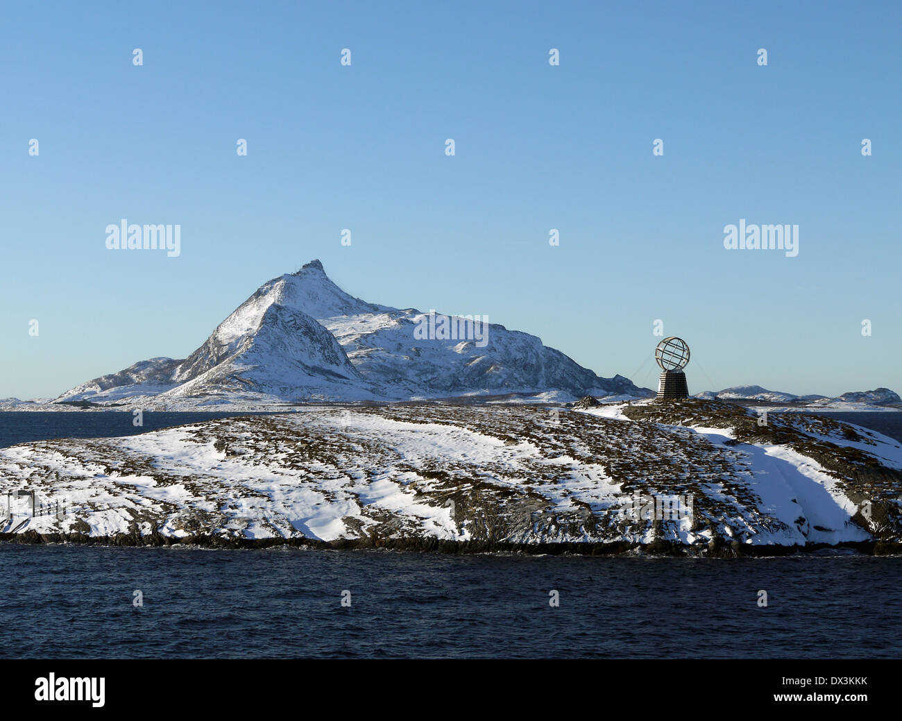Arctic Circle Monument Banque d'image et photos - Alamy