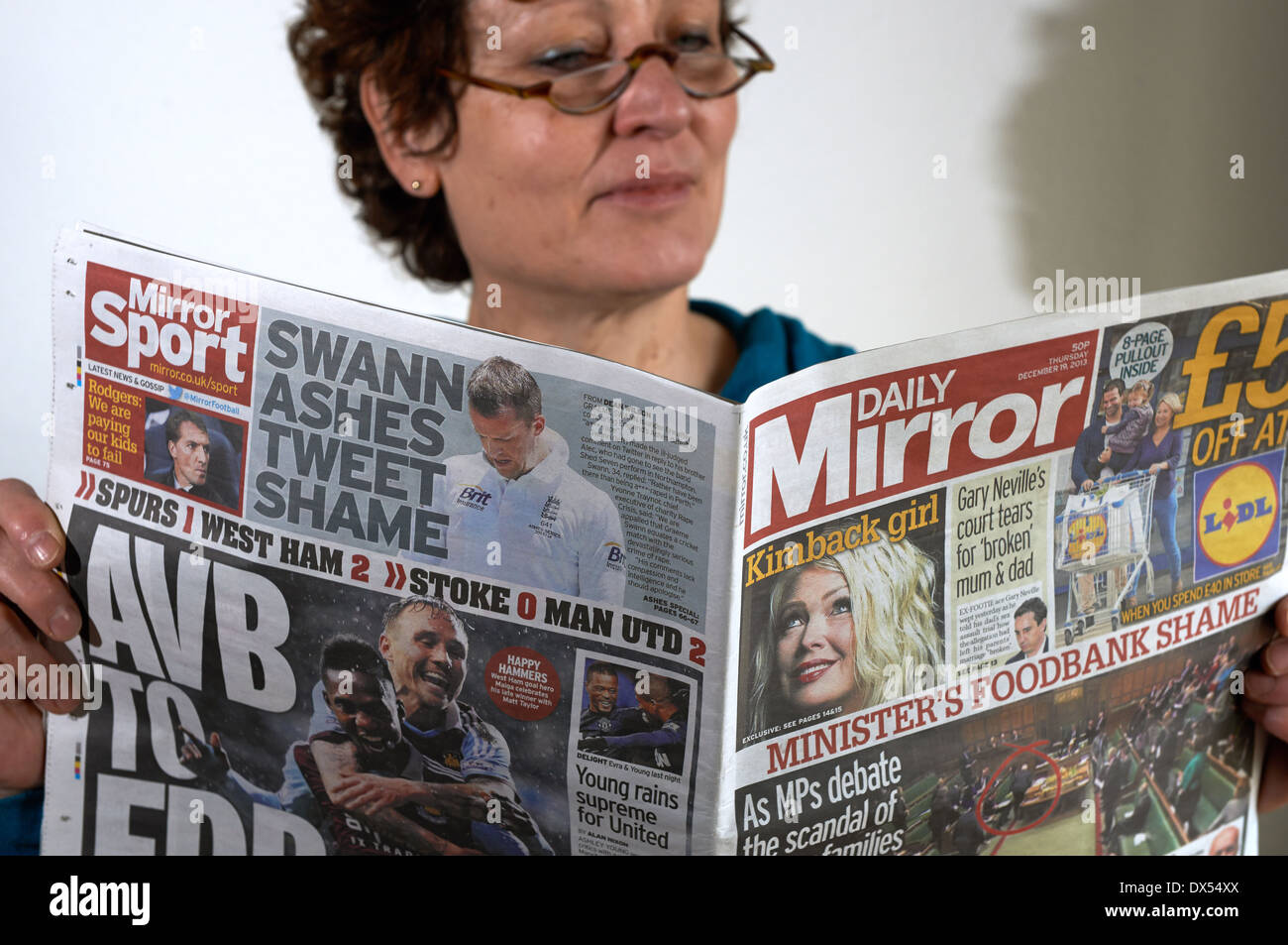 Daily mirror newspaper Banque de photographies et d’images à haute ...