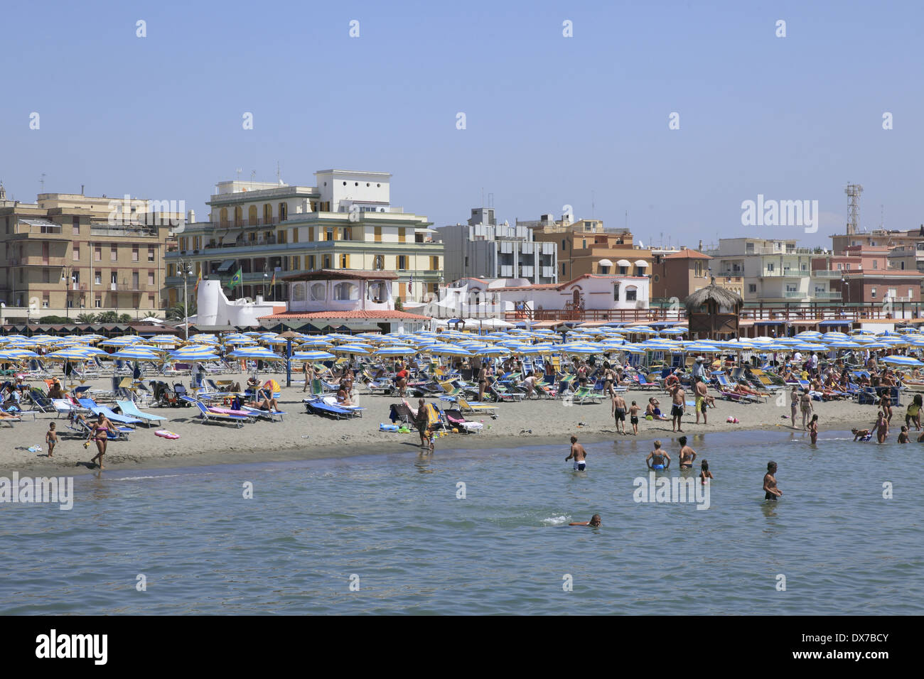 L'Italie. Ostia. Plage Photo Stock - Alamy