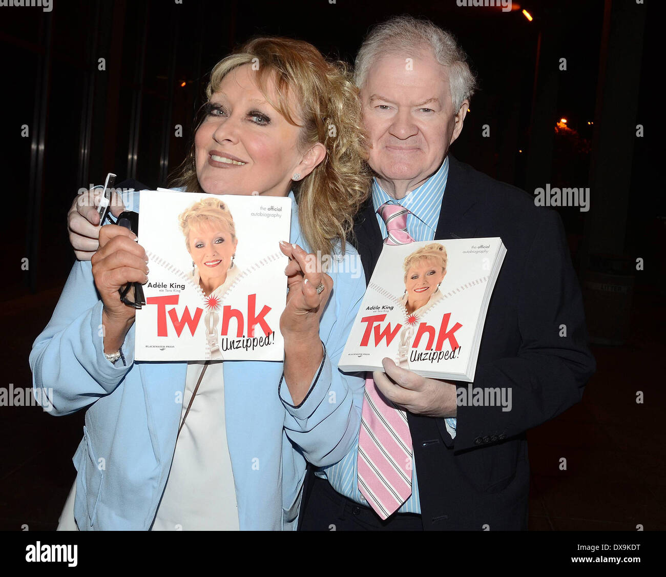 Adele King aka Twink et publiciste John O'Connor des stars en dehors de ...