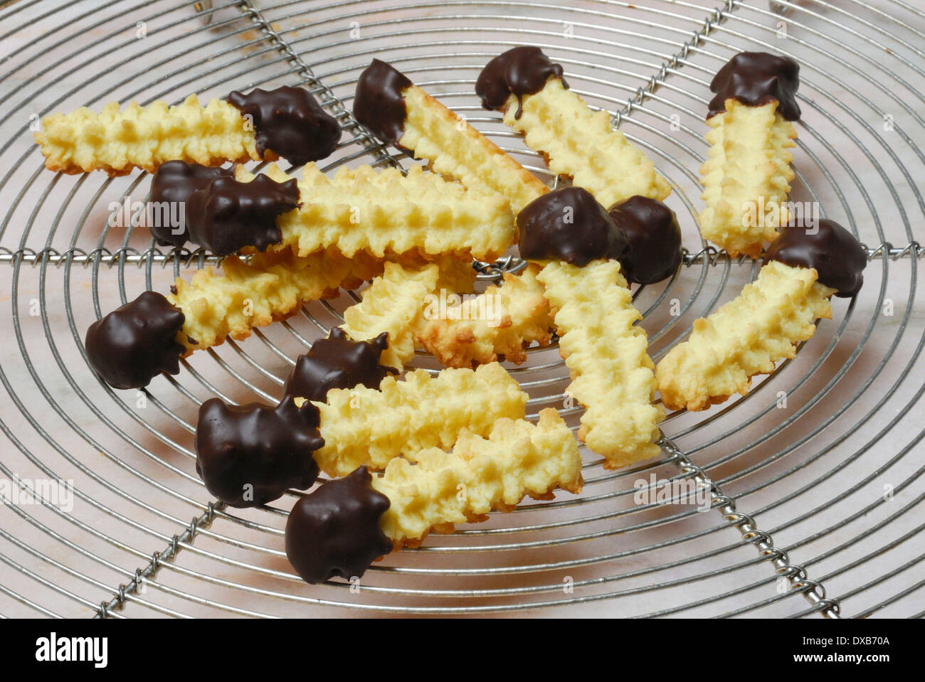 Spritz biscuits Banque de photographies et d’images à haute résolution ...
