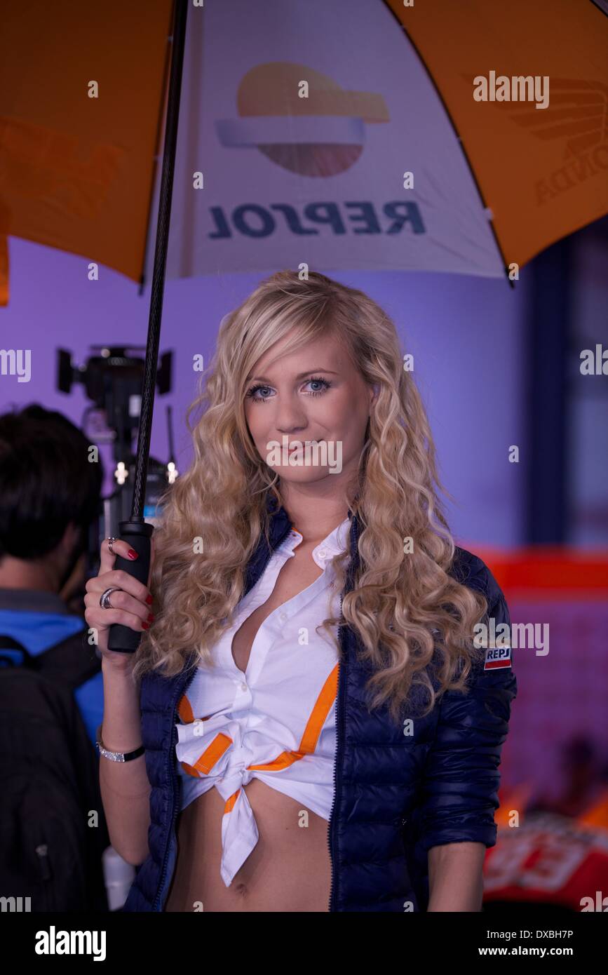 Qatar motogp grid girl Banque de photographies et d’images à haute ...