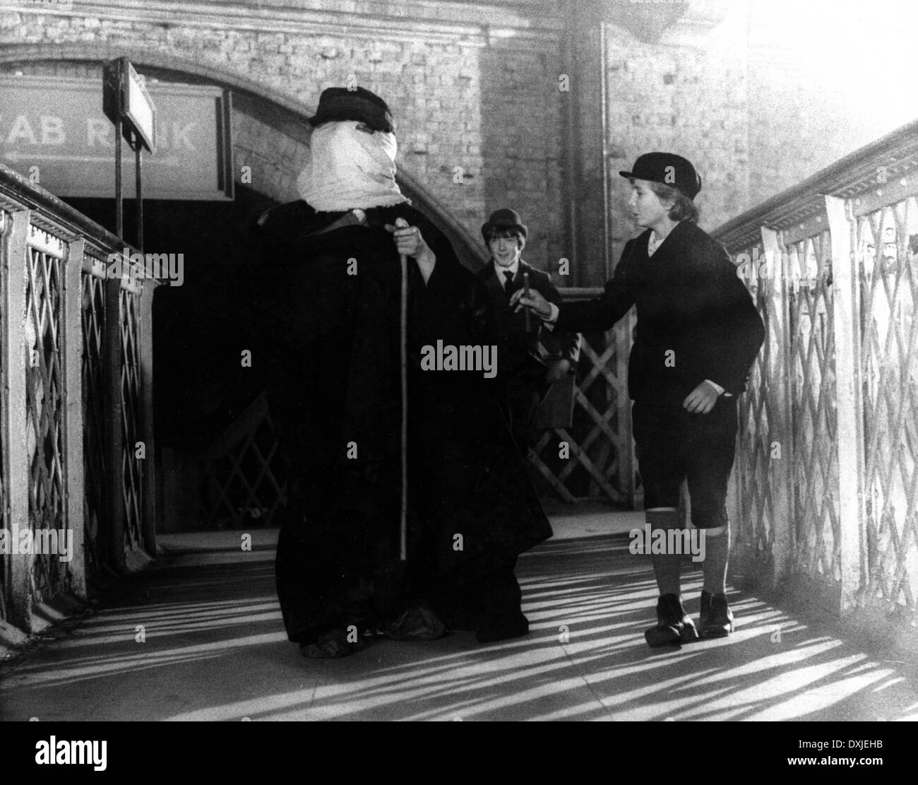 The elephant man john hurt Banque de photographies et d’images à haute ...