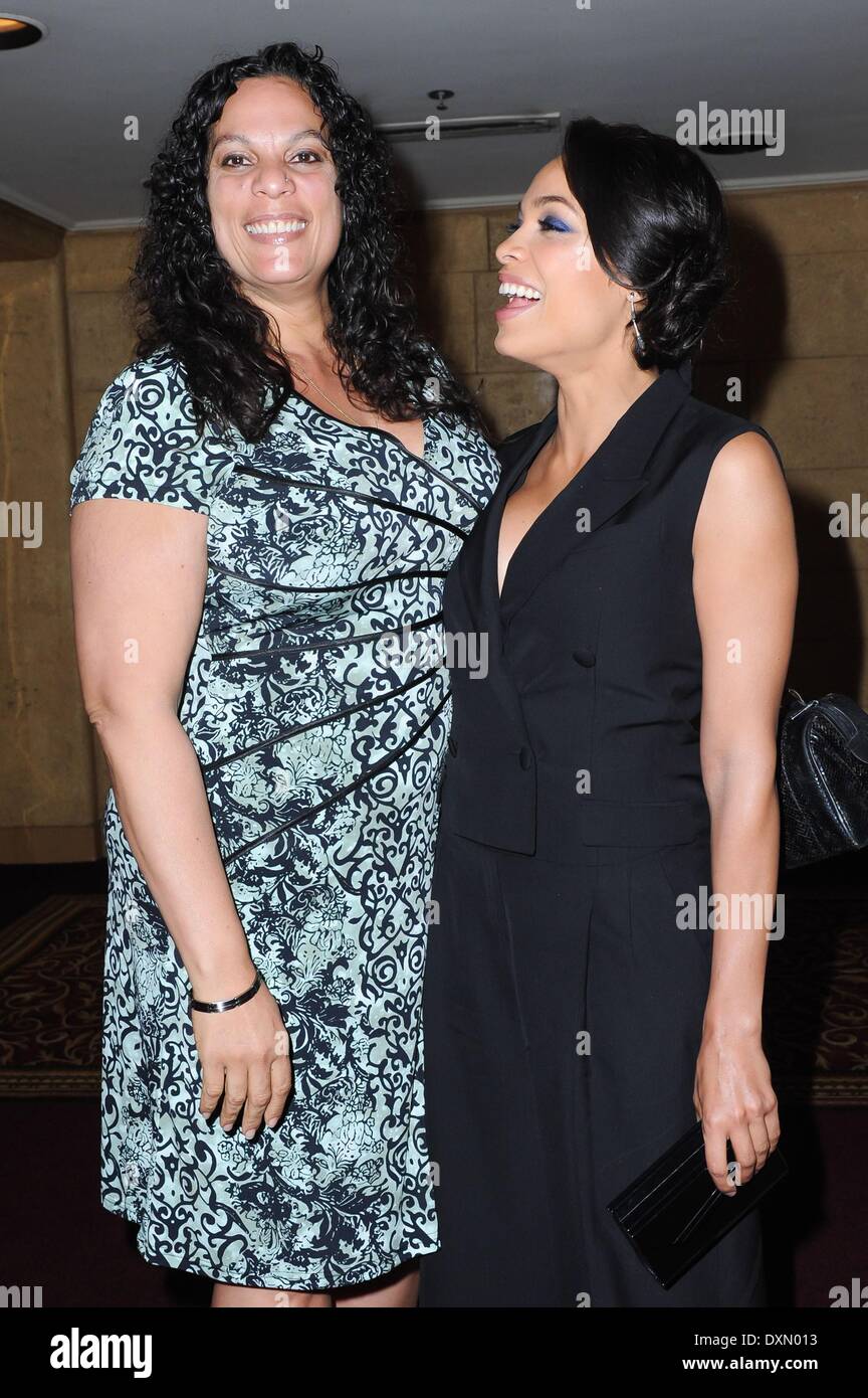 Isabel dawson and rosario dawson Banque de photographies et d’images à ...