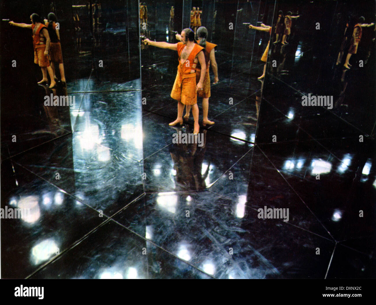 Sean connery zardoz 1974 Banque de photographies et d’images à haute ...