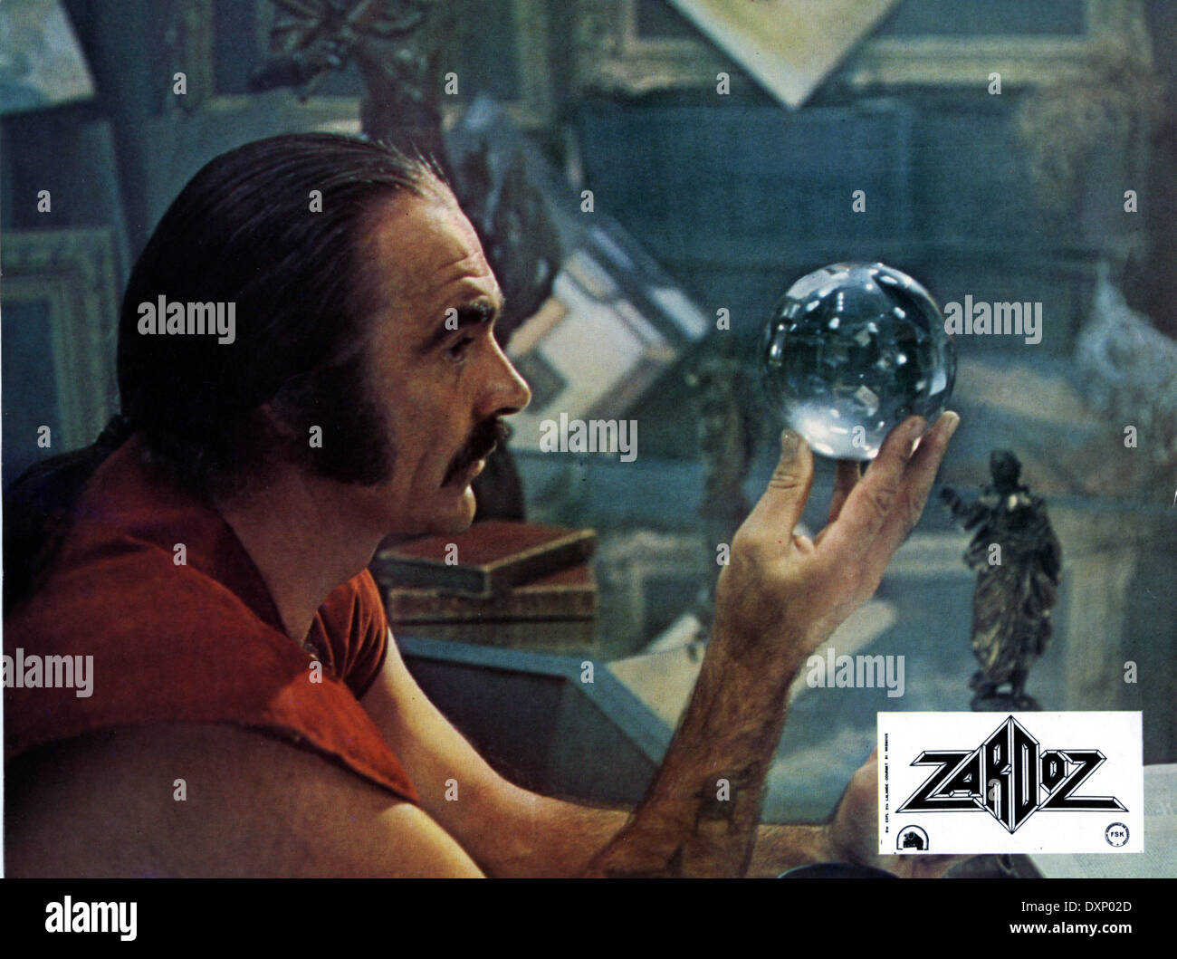 Sean connery zardoz 1974 Banque de photographies et d’images à haute ...