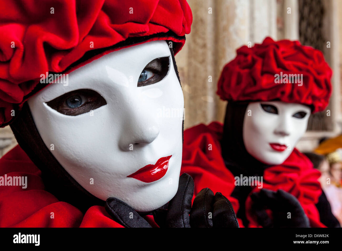 Masques au carnaval de venise place st marc Banque de photographies et d’images à haute ...