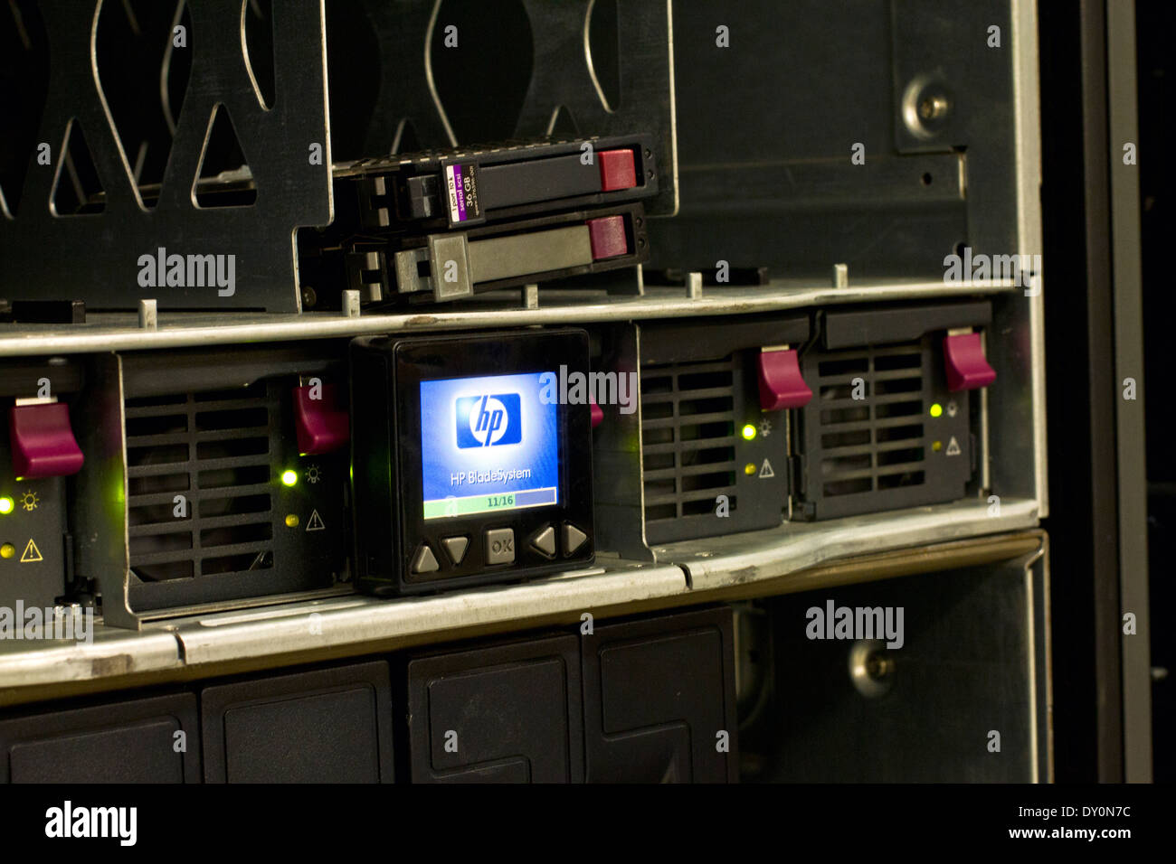 Serveur informatique Banque de photographies et d’images à haute résolution - Alamy