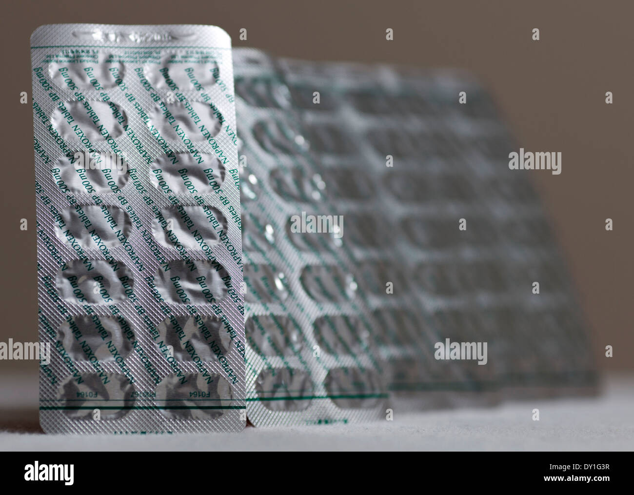 Naproxen 500mg tablets Banque de photographies et d’images à haute ...