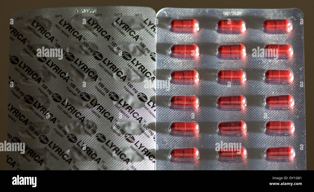 La prégabaline à 100 mg comprimés Banque D'Images, Photo Stock ...