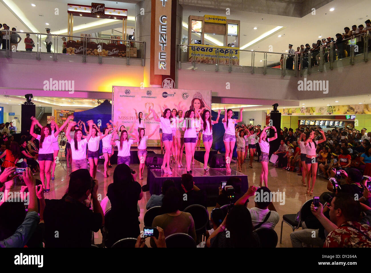 Miss philippines Banque de photographies et d’images à haute résolution ...