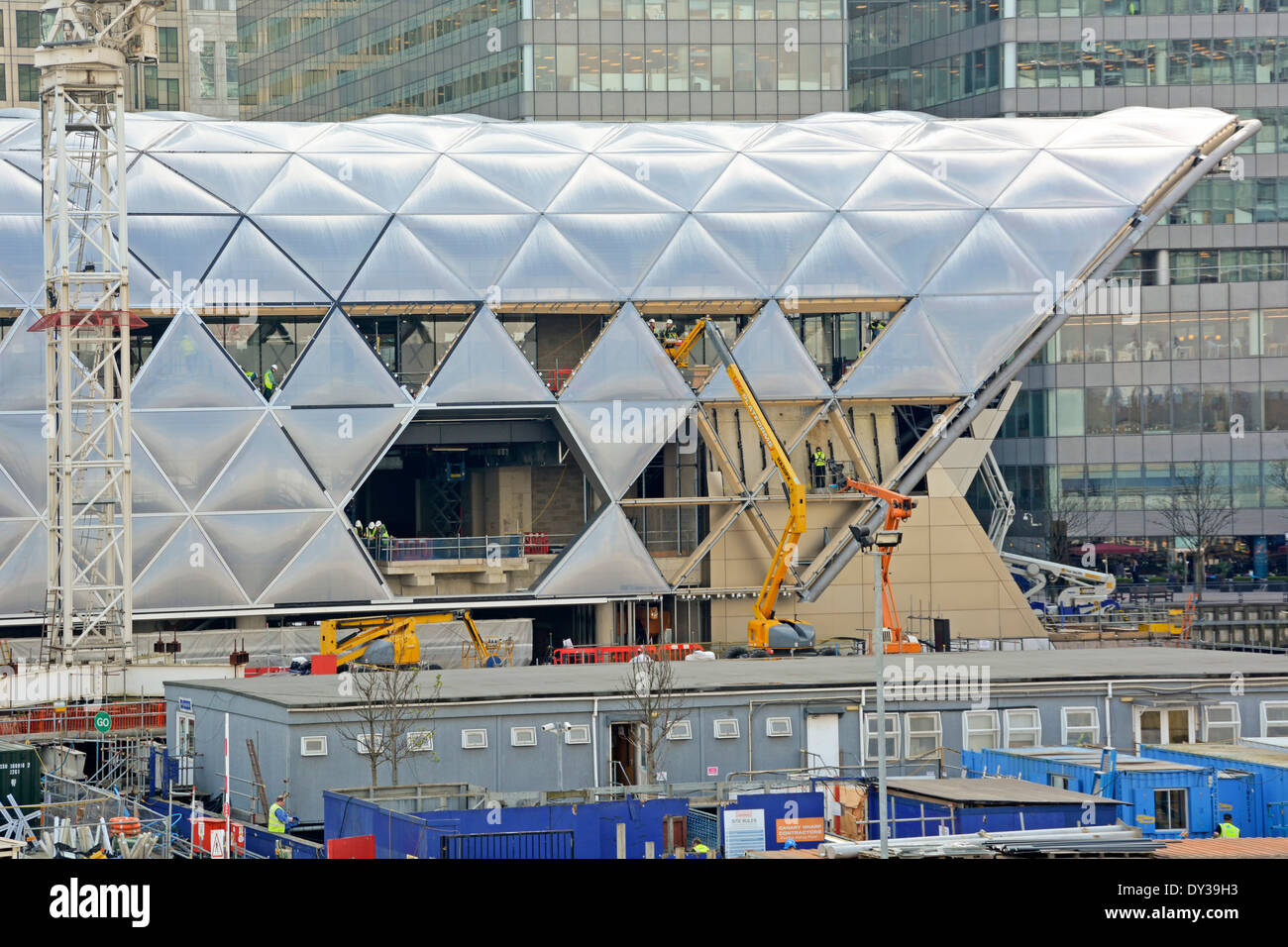 Station de crossrail place Banque de photographies et d’images à haute ...