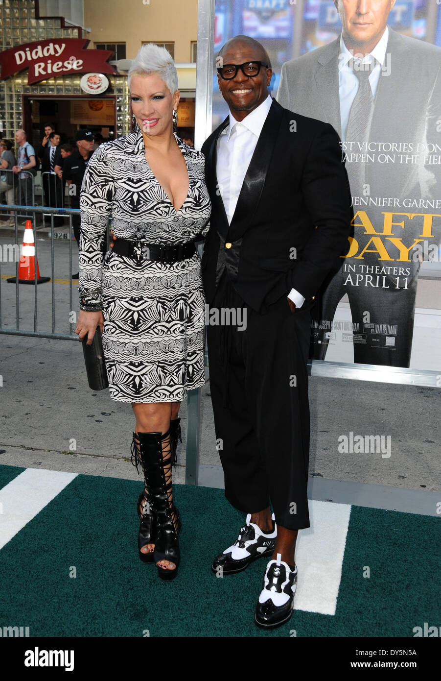 Los Angeles, Californie, USA. Apr 7, 2014. Terry Crews, femme ...