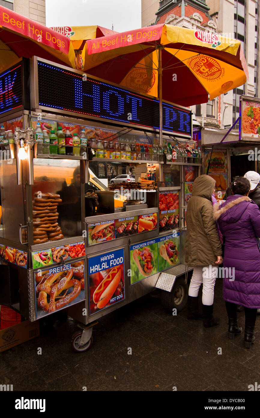 Mobile fast food stall Banque de photographies et d’images à haute ...