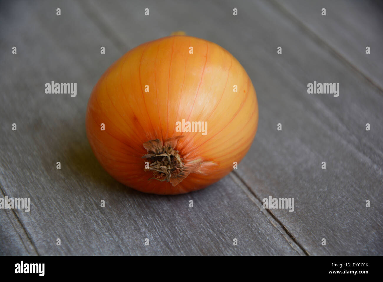 Oignon jaune Banque de photographies et d’images à haute résolution - Alamy