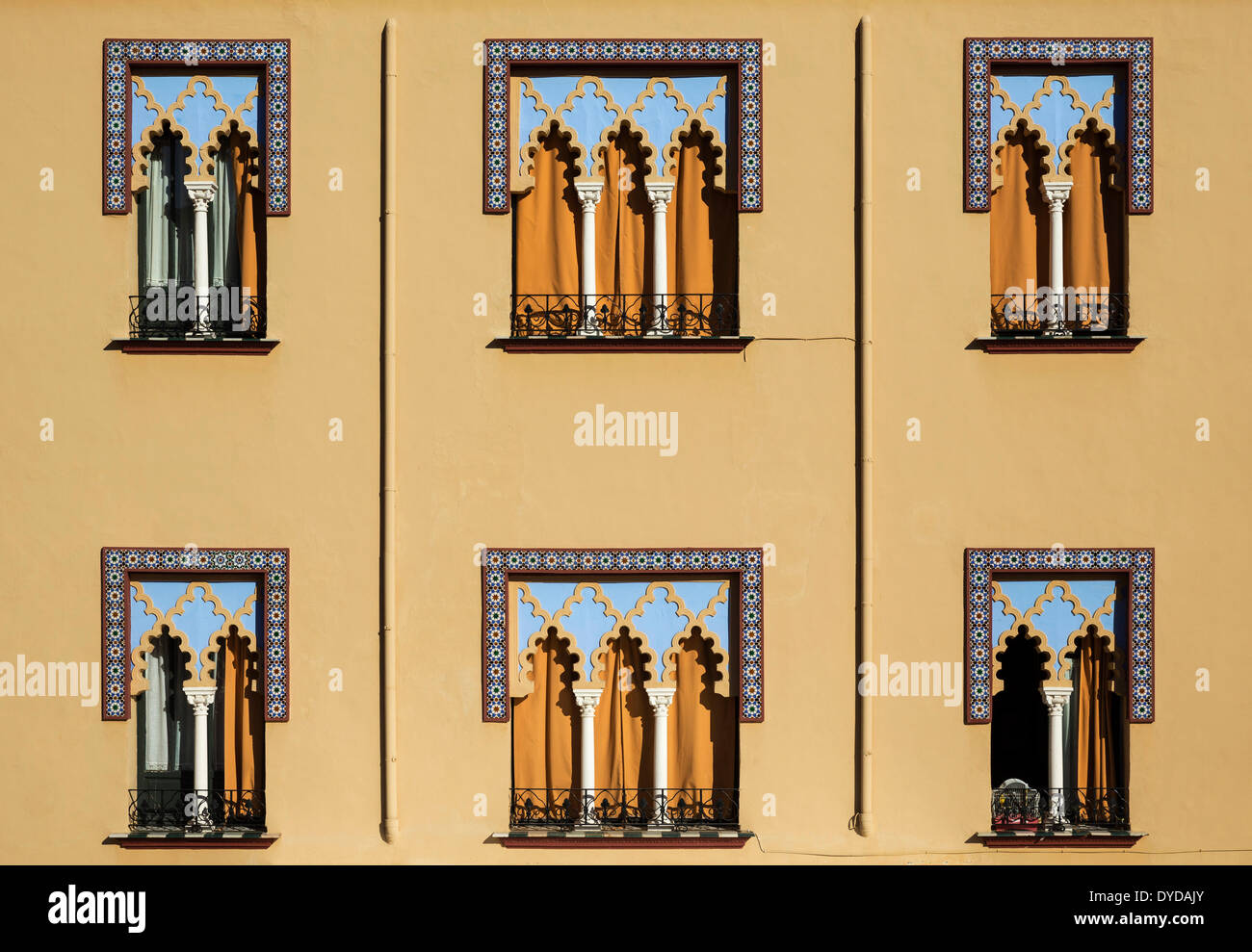 Façade de style mauresque Banque de photographies et d’images à haute ...