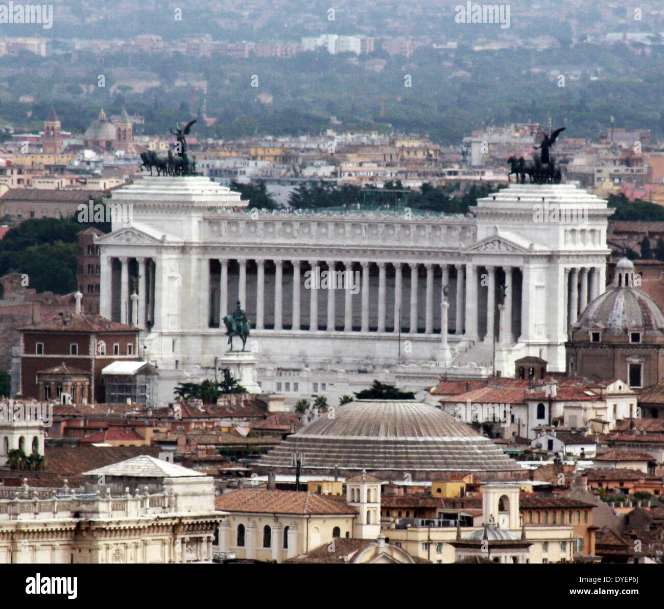 Le Monumento Nazionale a Vittorio Emanuele II ou "monument" est un ...