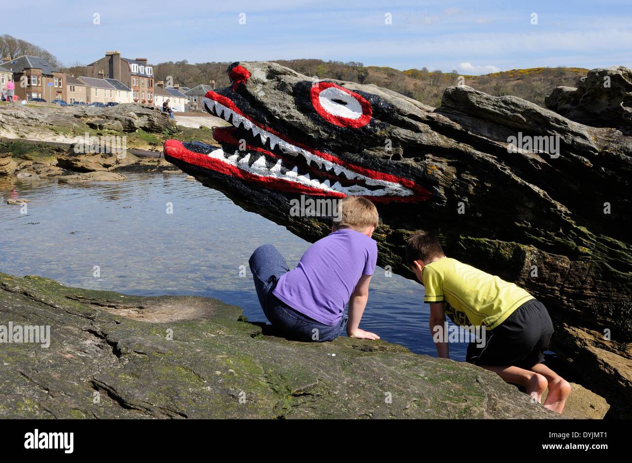 Crocodile rock millport Banque de photographies et d’images à haute ...
