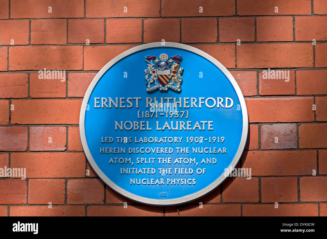 Ernest rutherford plaque bleue Banque de photographies et d’images à ...