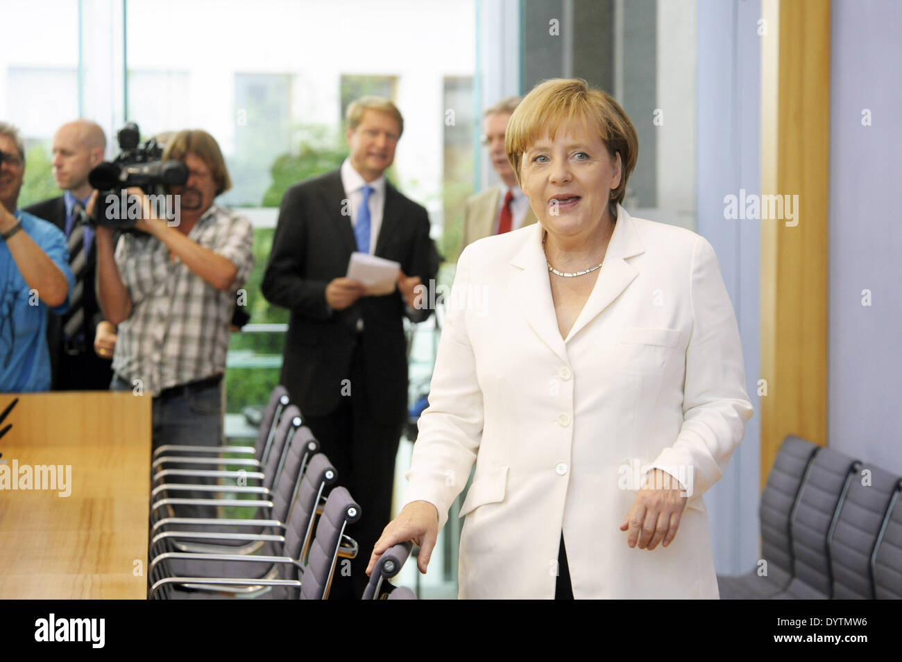 Ulrich wilhelm angela merkel Banque de photographies et d’images à ...