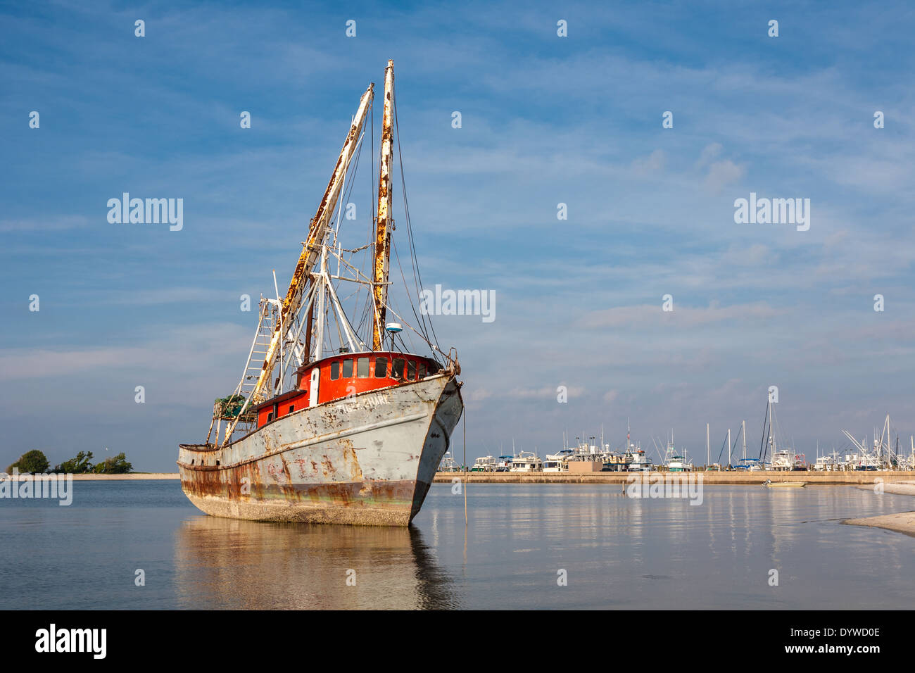 Bateau de crevette Banque de photographies et d’images à haute ...