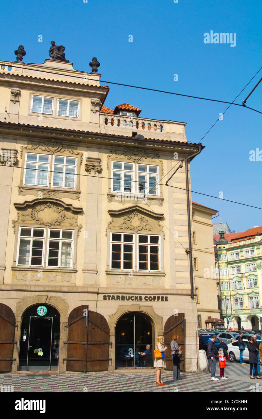 Starbucks prague Banque de photographies et d’images à haute résolution ...