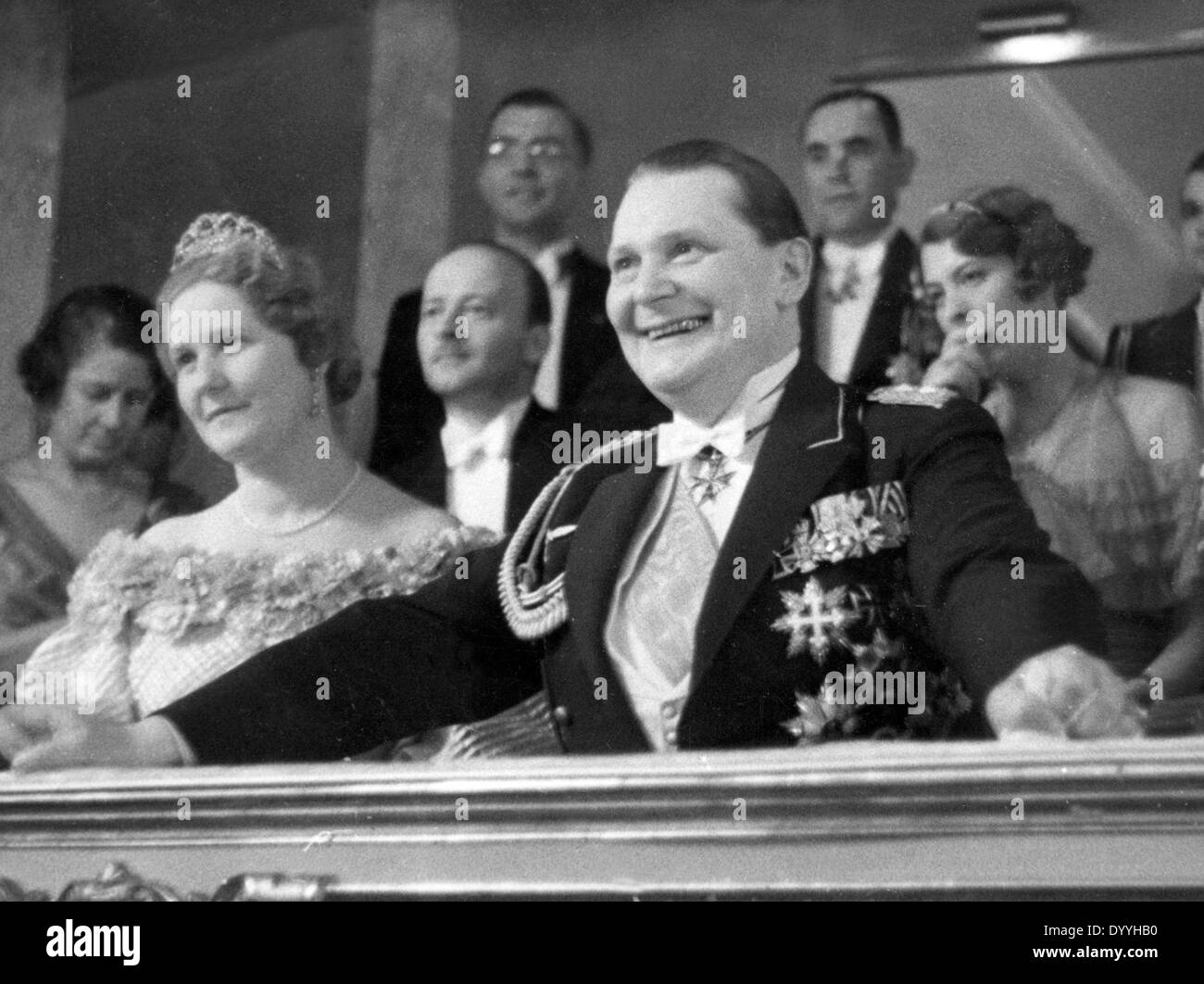Hermann goering wife emmy goering Banque d'images noir et blanc - Alamy