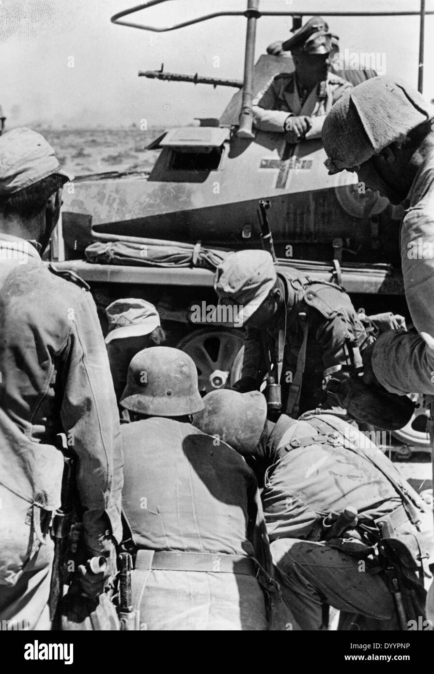 Erwin rommel his command vehicle Banque de photographies et d’images à ...