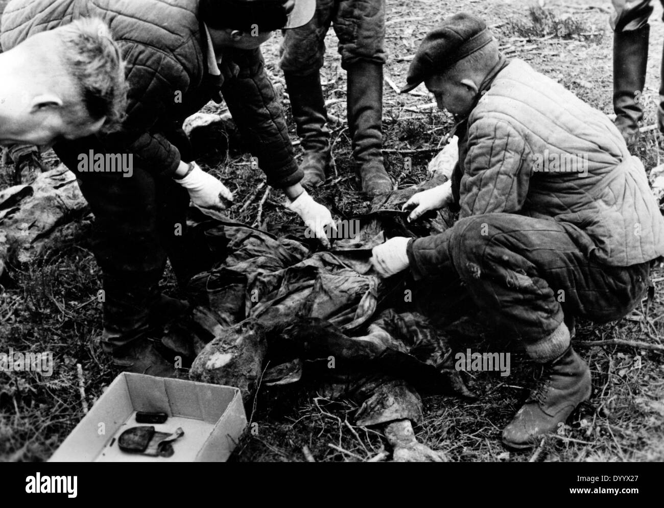Katyn massacre Banque de photographies et d’images à haute résolution ...
