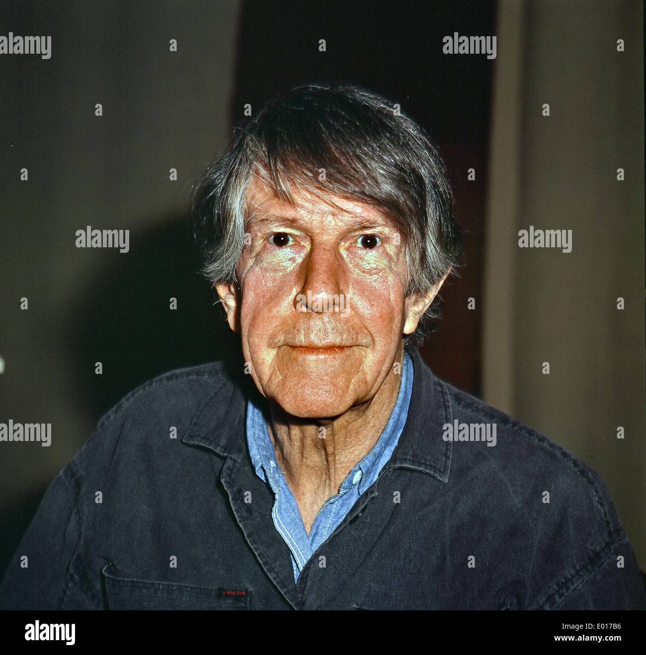 John cage Banque de photographies et d’images à haute résolution - Alamy