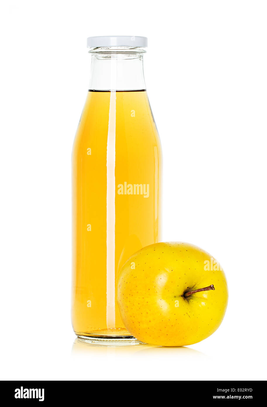 Bouteille de jus de pommes Banque d'images détourées - Alamy