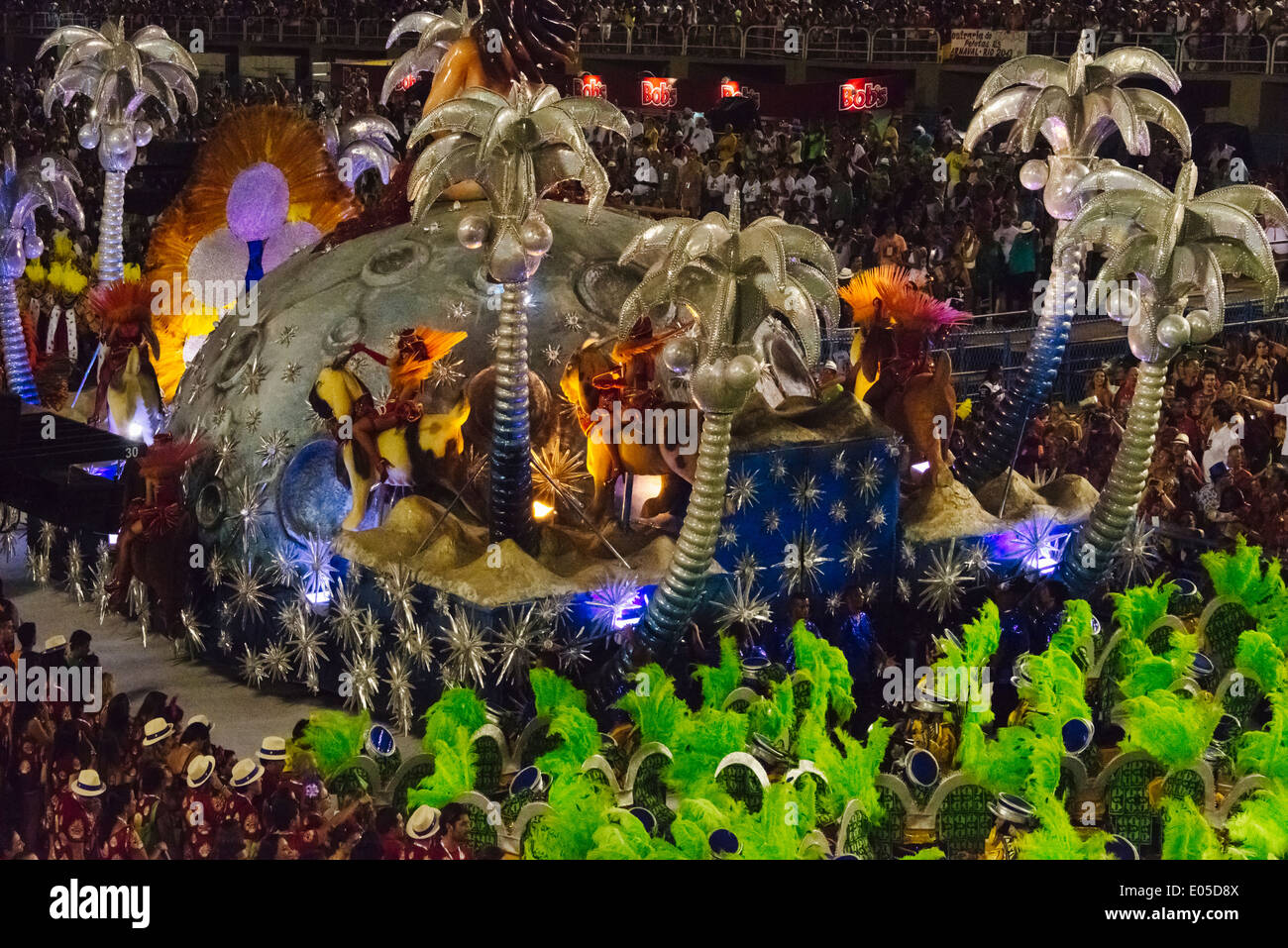 Carnaval de rio char Banque de photographies et d’images à haute ...