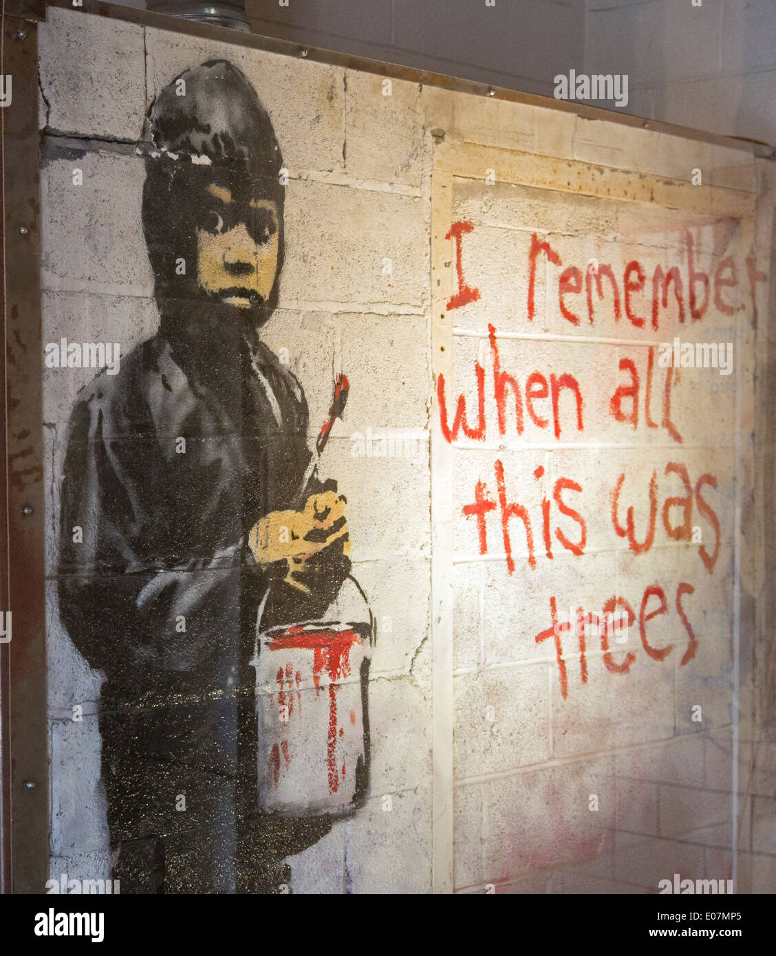 Banksy art graffiti Banque de photographies et d’images à haute ...