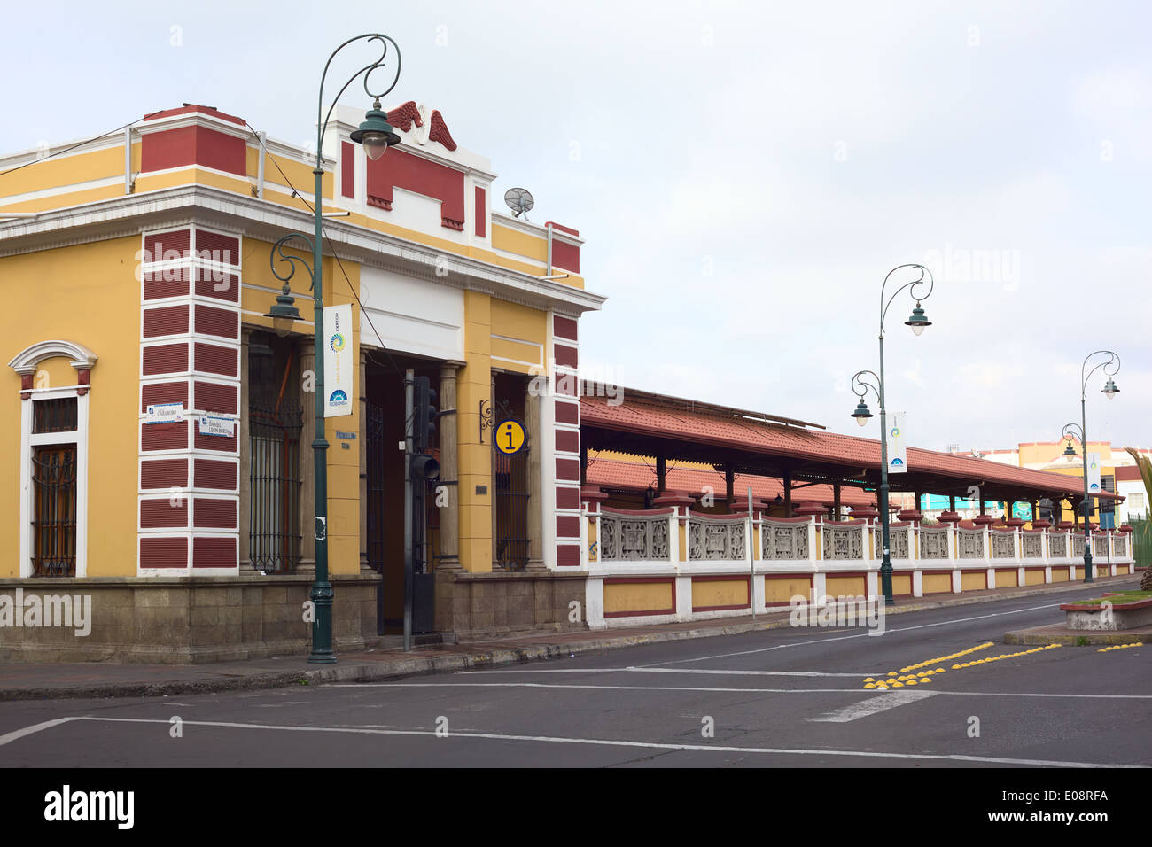 Riobamba train station riobamba ecuador Banque de photographies et d ...