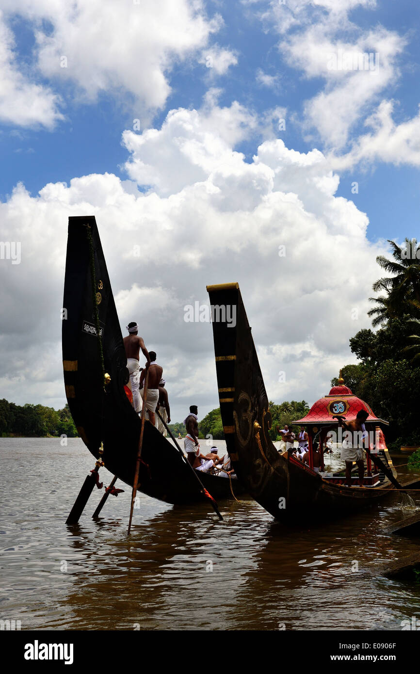 Aranmula boat race Banque de photographies et d’images à haute ...