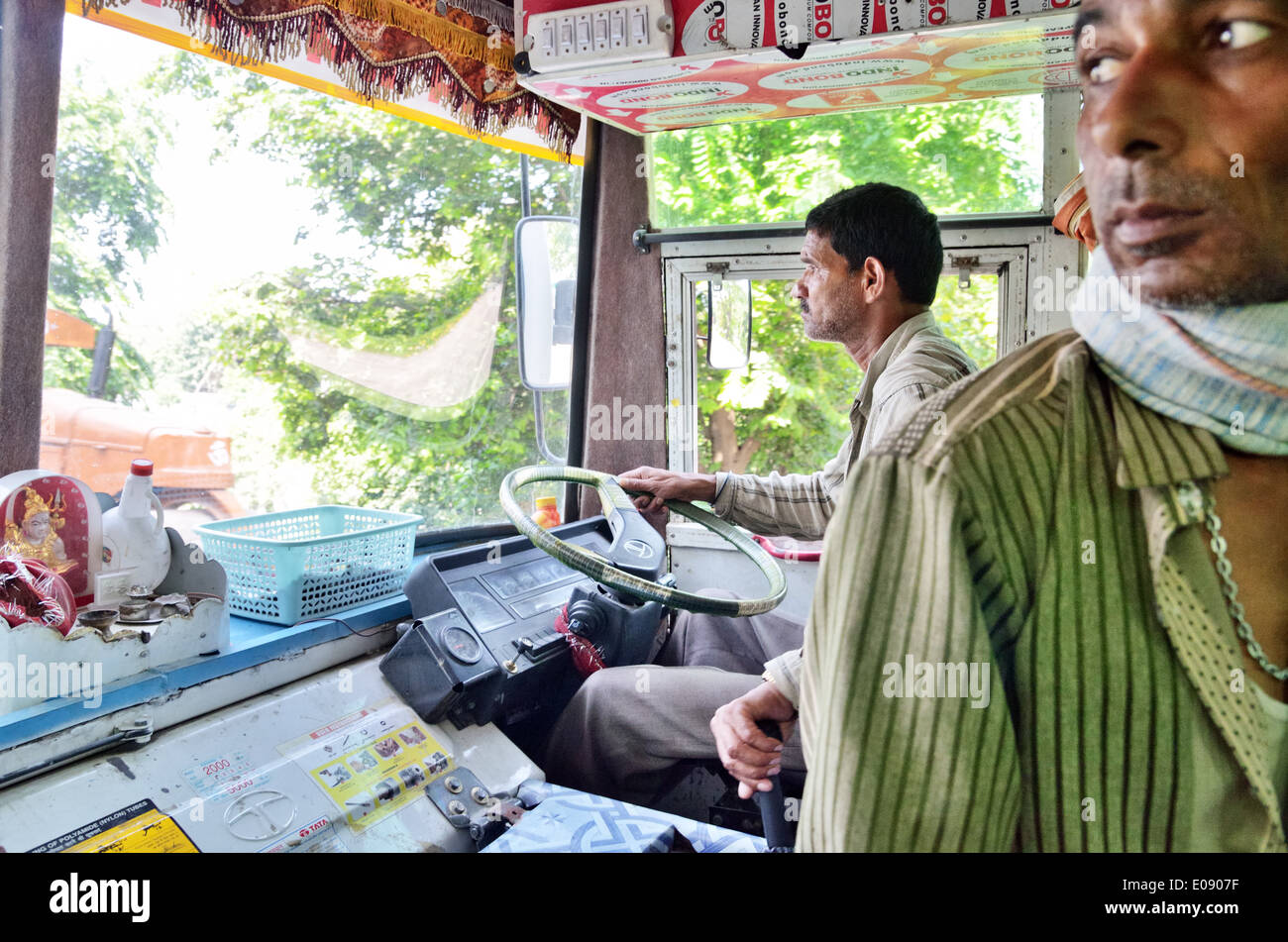 Local bus of india Banque de photographies et d’images à haute ...