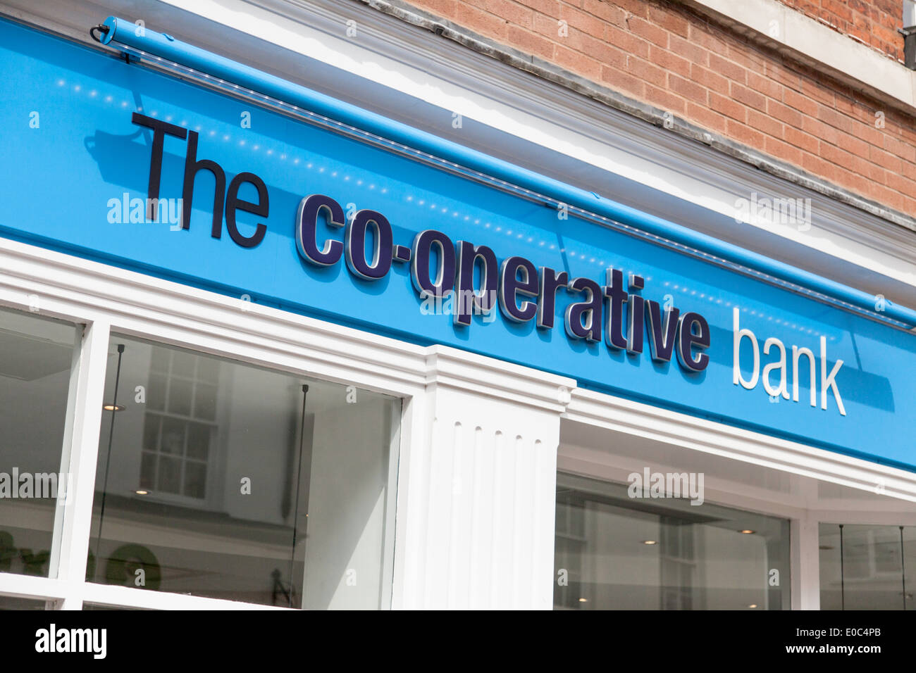 Co operative bank branch Banque de photographies et d’images à haute ...
