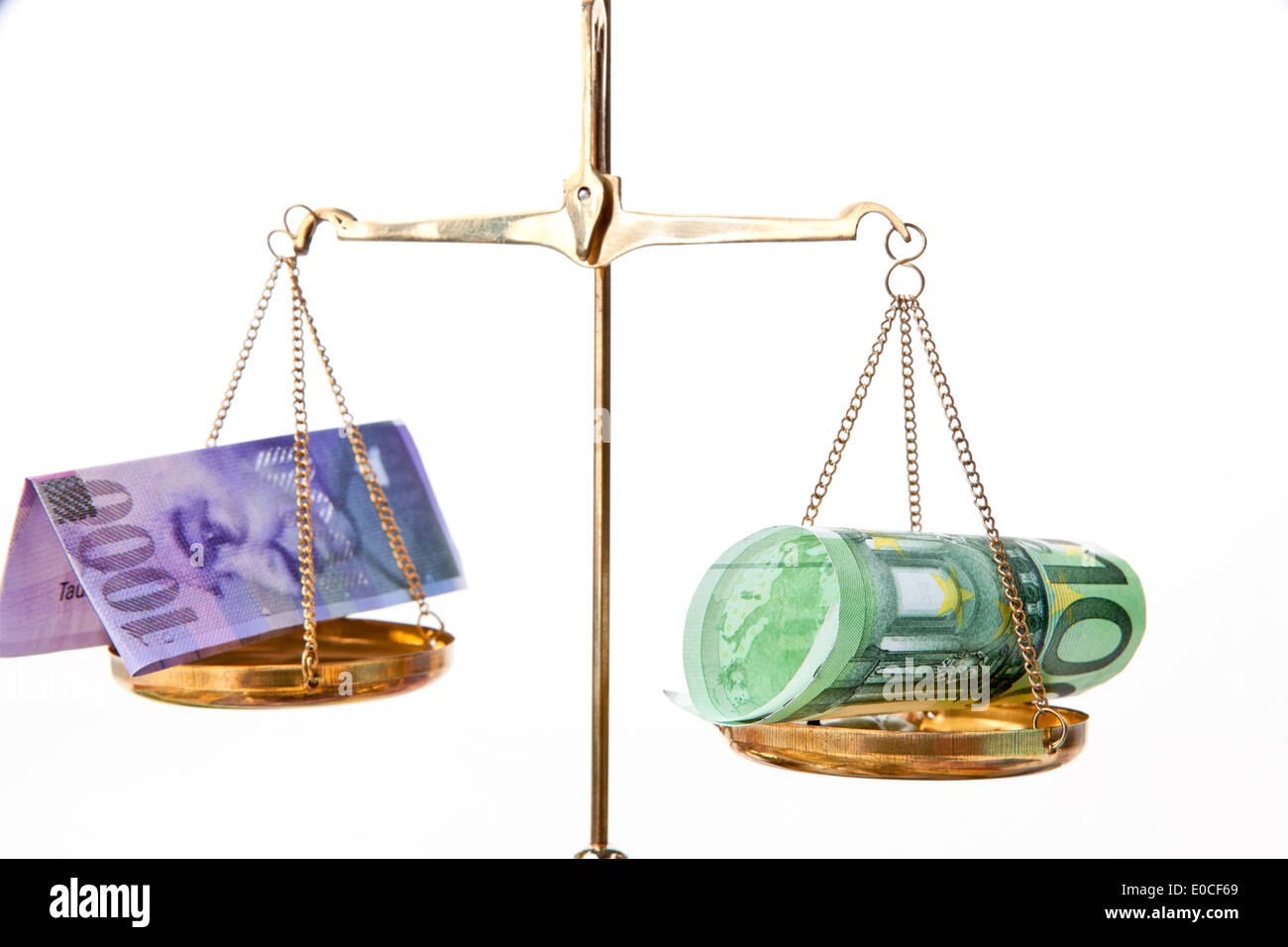 Schweizer franken euro Banque d'images détourées - Alamy