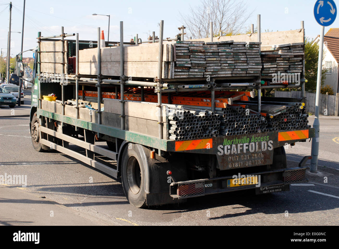 Camion lourdement chargé Banque de photographies et d’images à haute ...